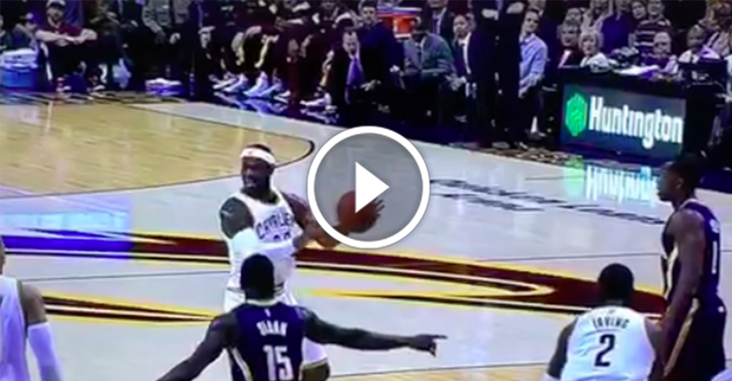 LeBron James AMAZING No-Look Pass To Kyrie Irving!