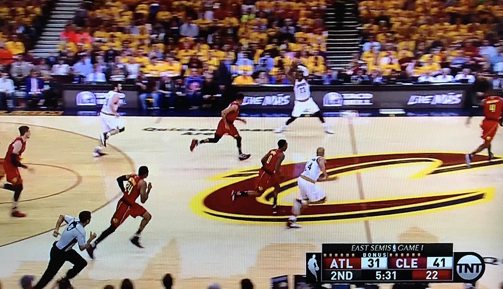 VIDEO: LeBron James With The Magic Johnson-Esque Pass To Richard Jefferson