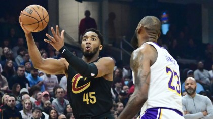 Cavs' Jarrett Allen makes NBA history with monster night on the glass